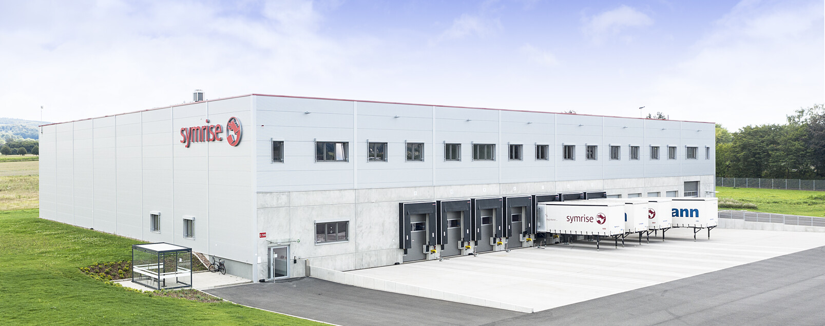 Köster sichert Fertigstellung von Symrise-Distributionshalle - 2021 ...